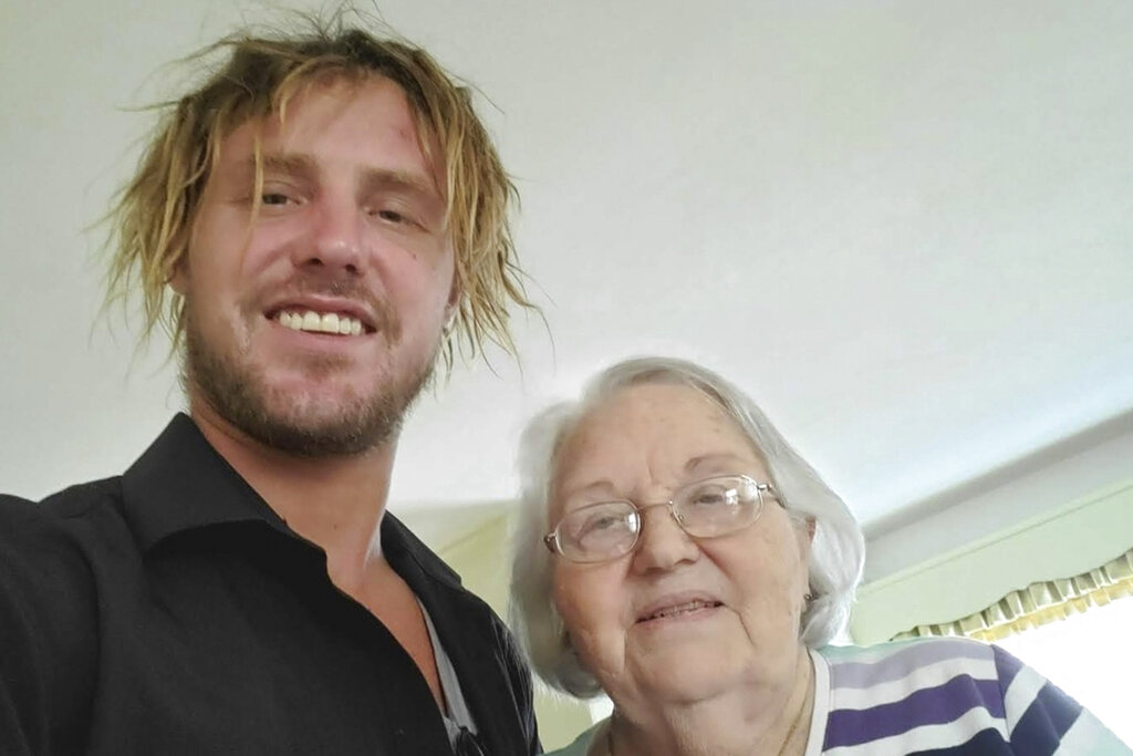 Hurricane Ian drowning victim was ‘the best big brother’ - SANIBEL ...